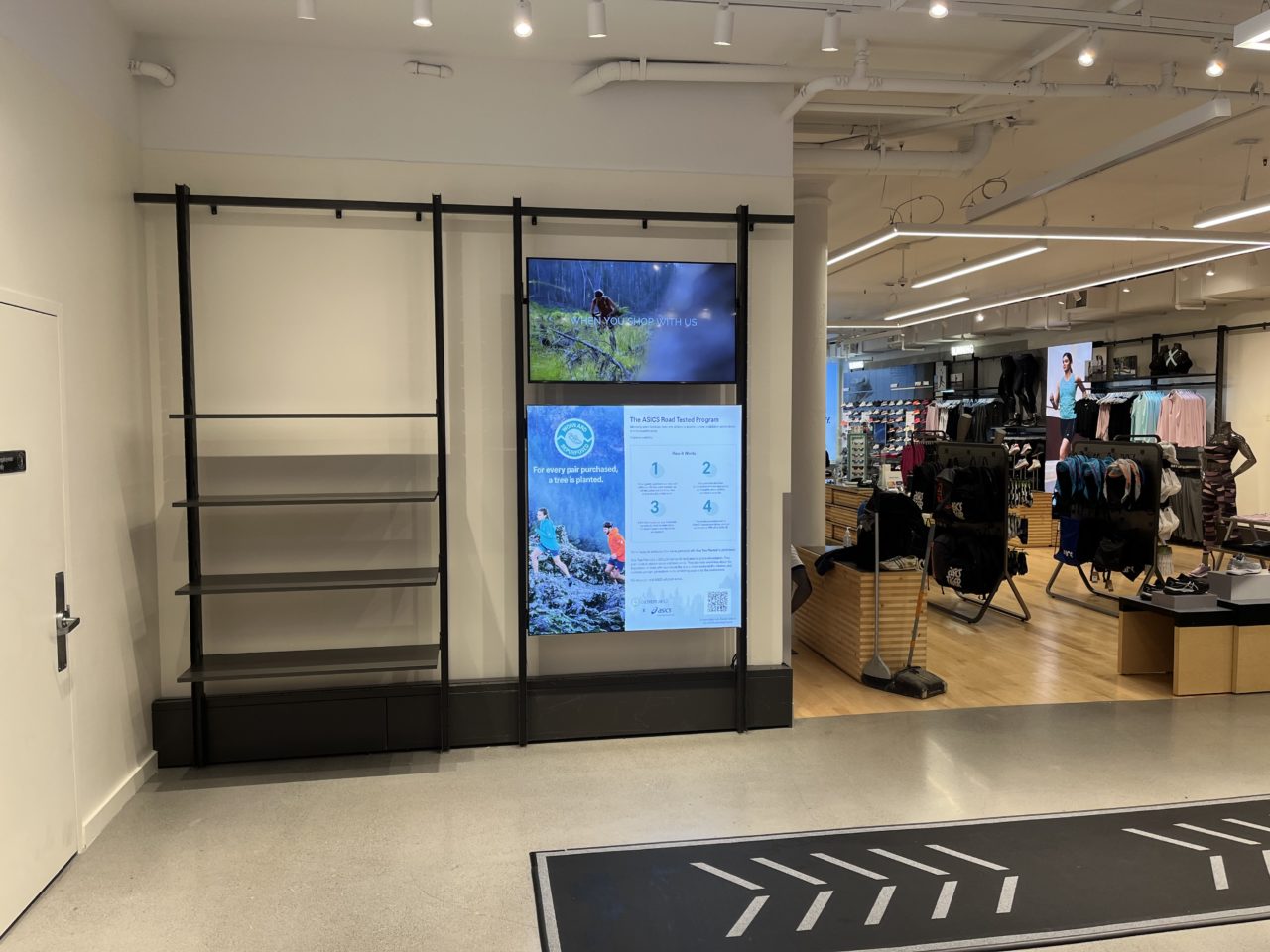Innovative Retail Displays - SEG Systems