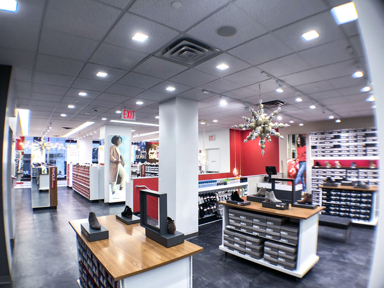 Modular Merchandise Systems & Retail Spaces - SEG Systems